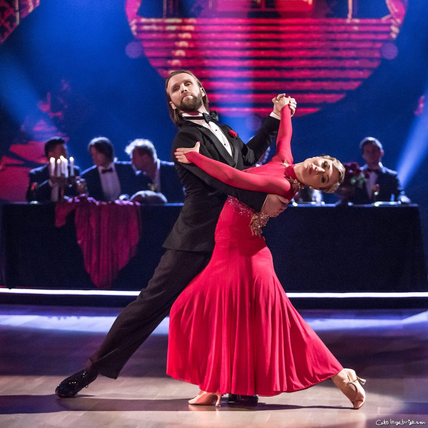 Lær selskapsdans med Ewa, Mai og Santino fra "Skal vi Danse"